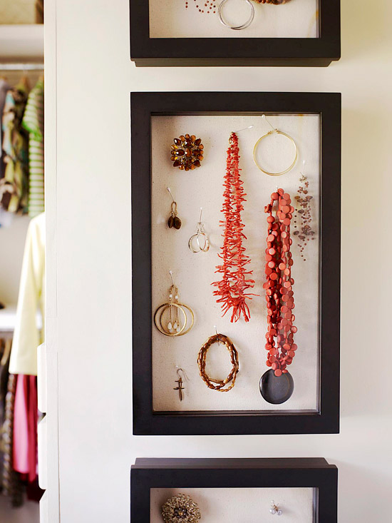 12 Pretty Jewelry Display Ideas You Can DIY – Team Colors By Carrie
