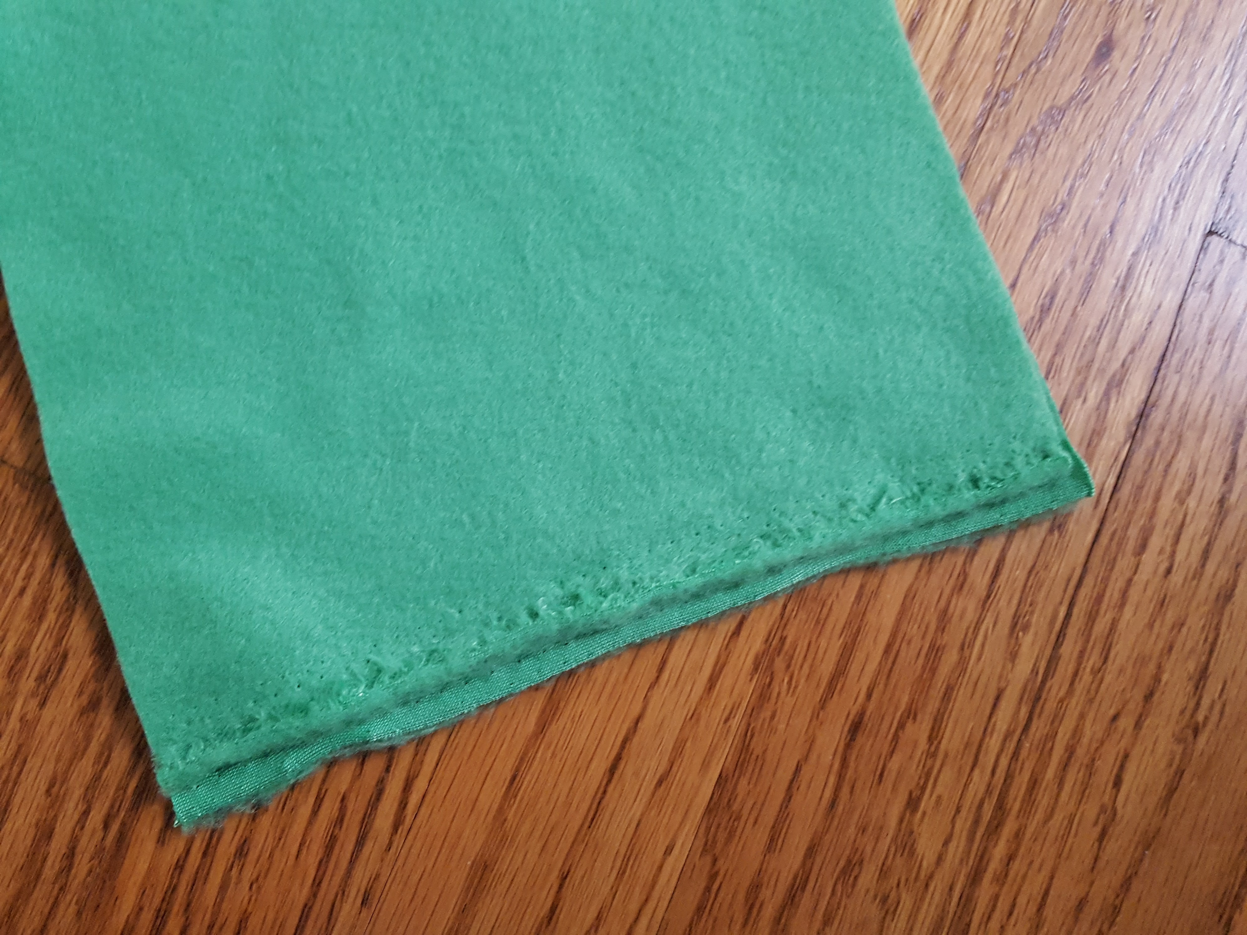 How to Make an Easy No Sew Fleece Fringed Scarf – Team Colors By Carrie