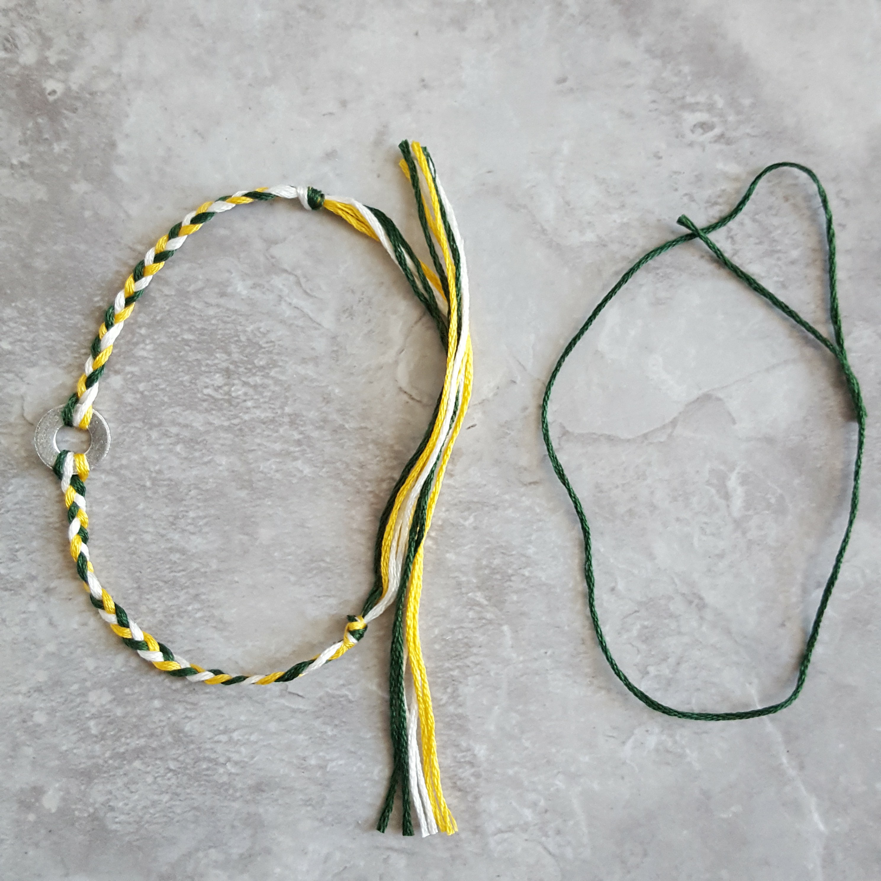 Create Spirit Bracelets with One Surprising Supply – Team Colors By Carrie