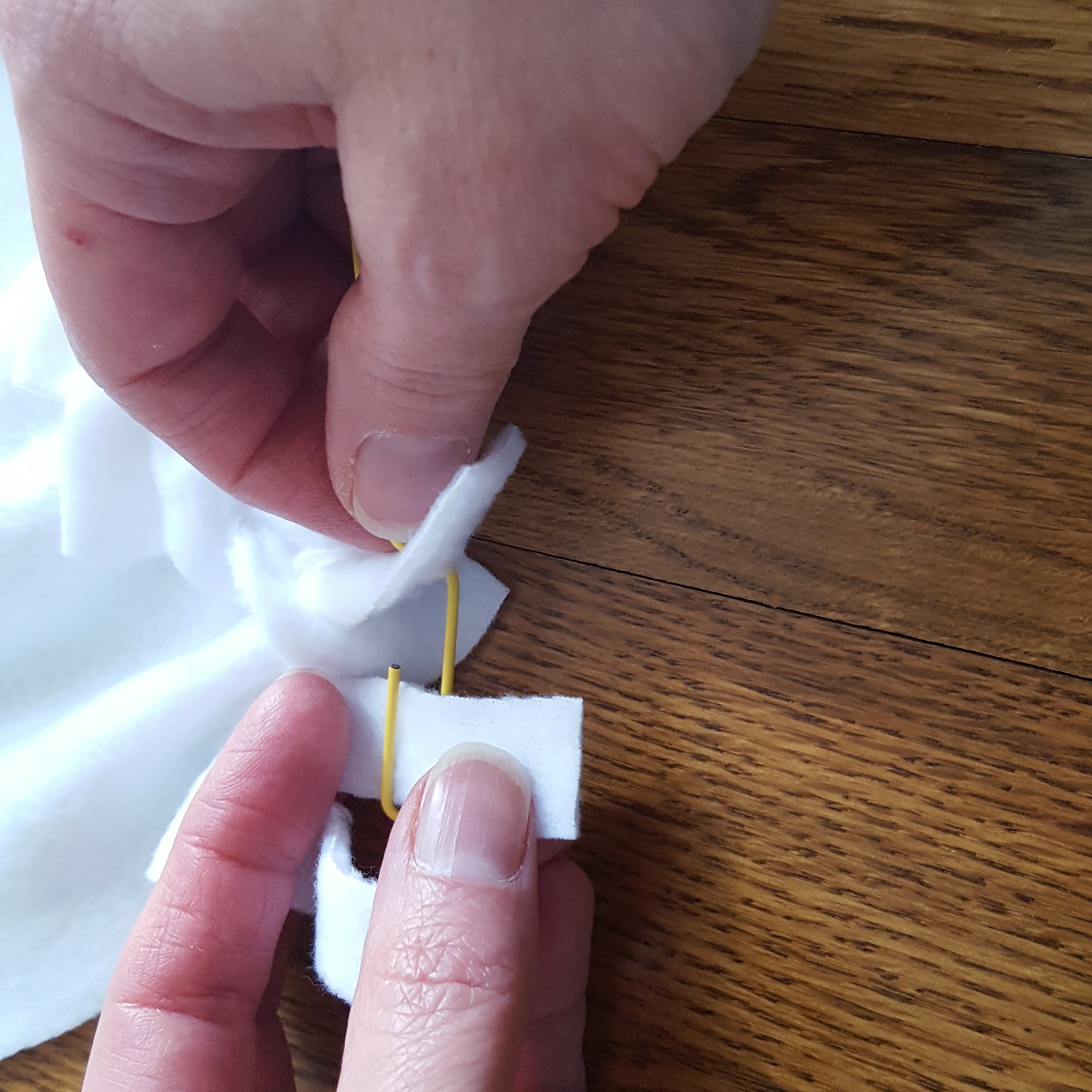 6i1-pull-half-of-fringe-through-slit – Team Colors By Carrie