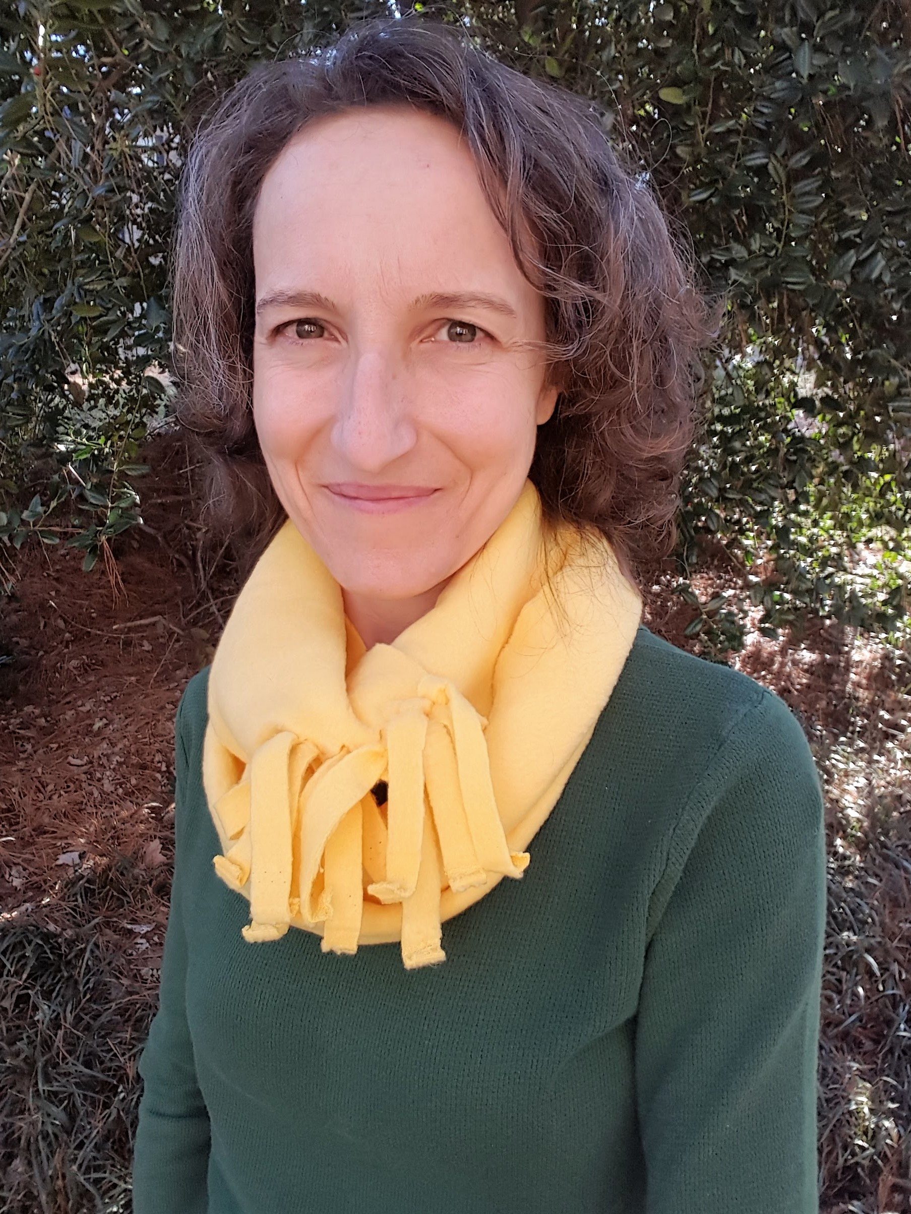 How to Make an Easy No Sew Fleece Infinity Scarf – Team Colors By Carrie