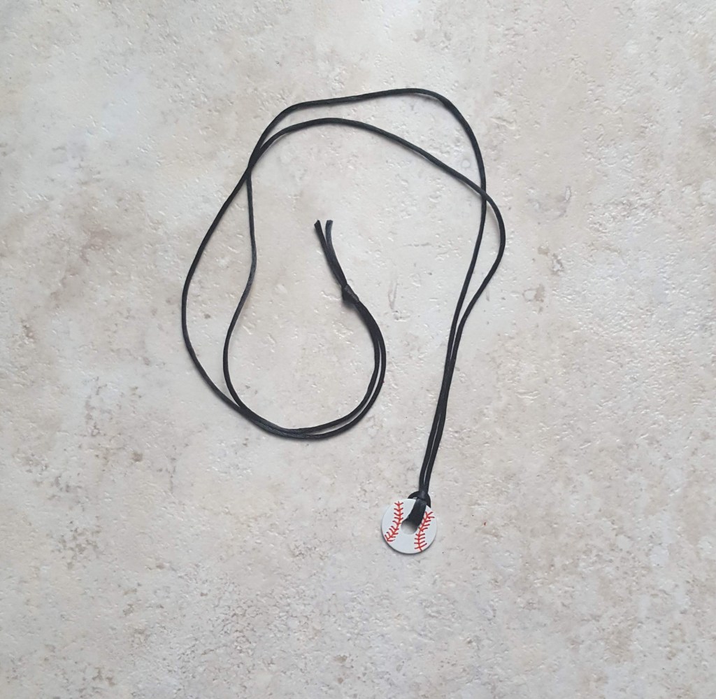 How to Make Your Own Washer Baseball Necklaces – Team Colors By Carrie