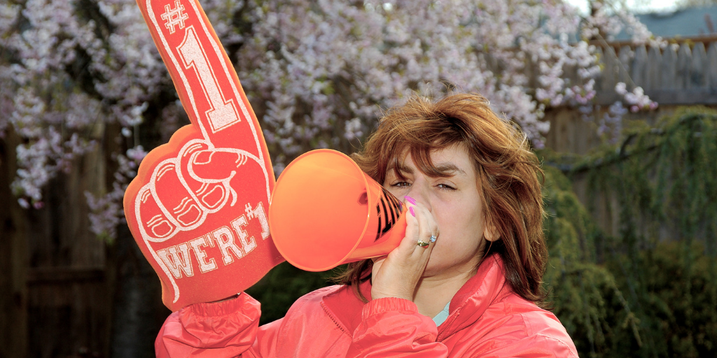 How to Tell If You Are A Bandwagon Sports Fan – Team Colors By Carrie