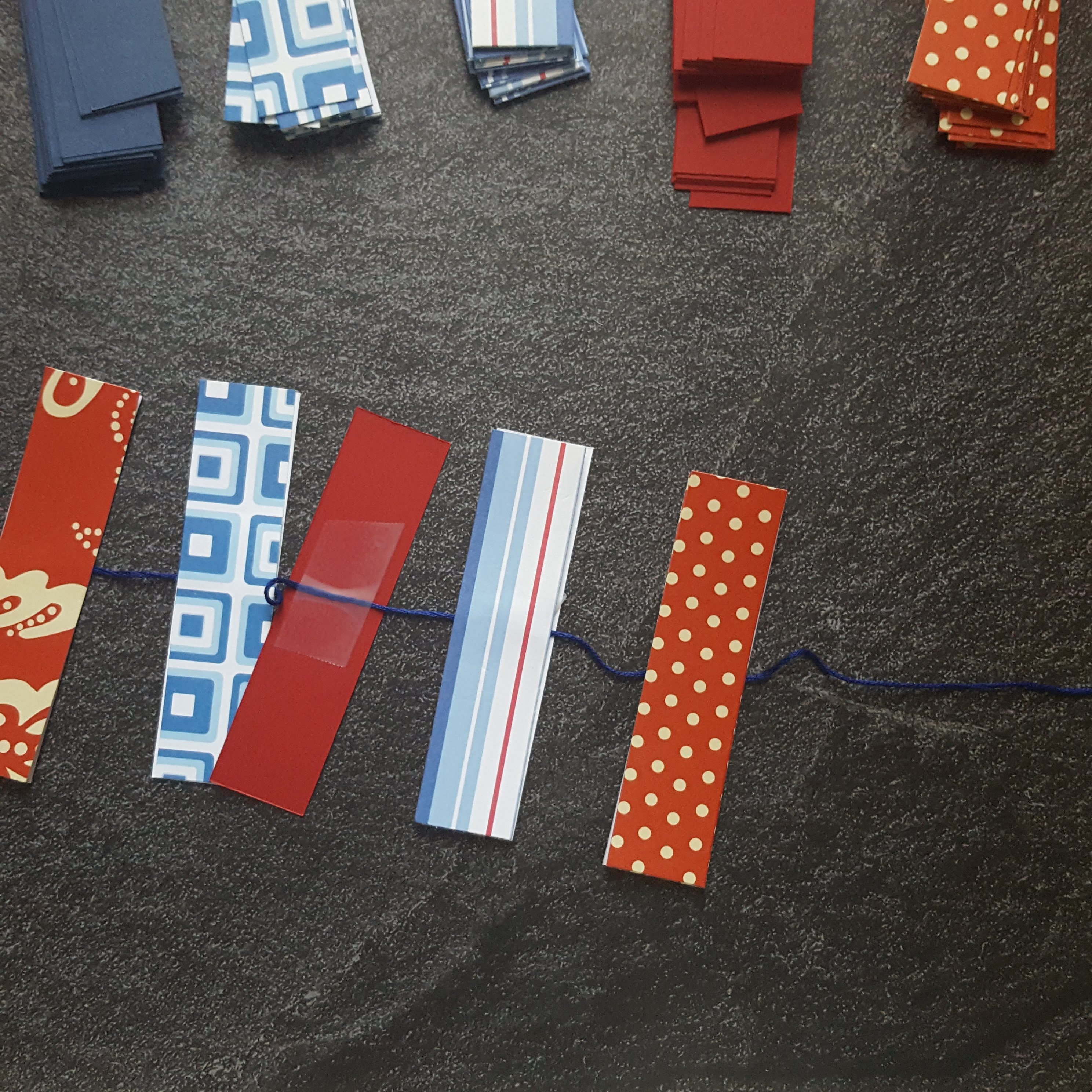 How To Make A Quick And Easy Paper Strip Party Garland – Team Colors By ...