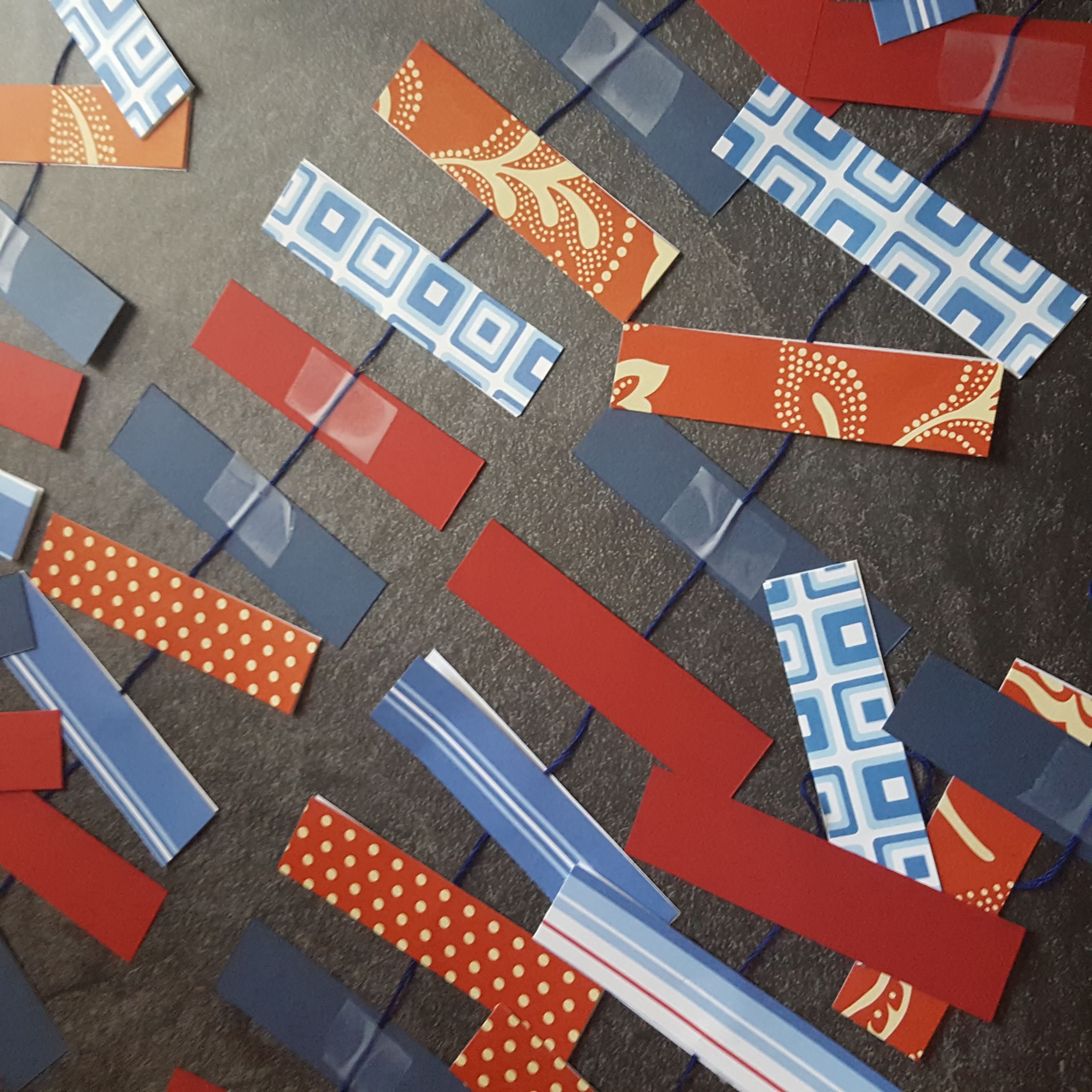 How To Make A Quick And Easy Paper Strip Party Garland – Team Colors By ...